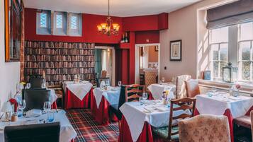 Pequeno-almoço preparado no momento diário incluído