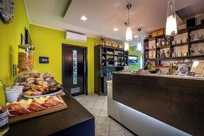 Pequeno-almoço tipo buffet diário incluído 