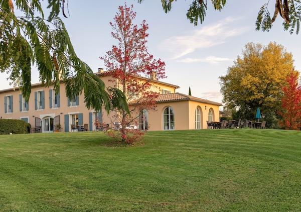 Hôtel La Bastide D'iris - Barjac