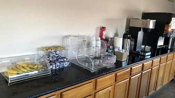 Pequeno-almoço takeaway diário incluído