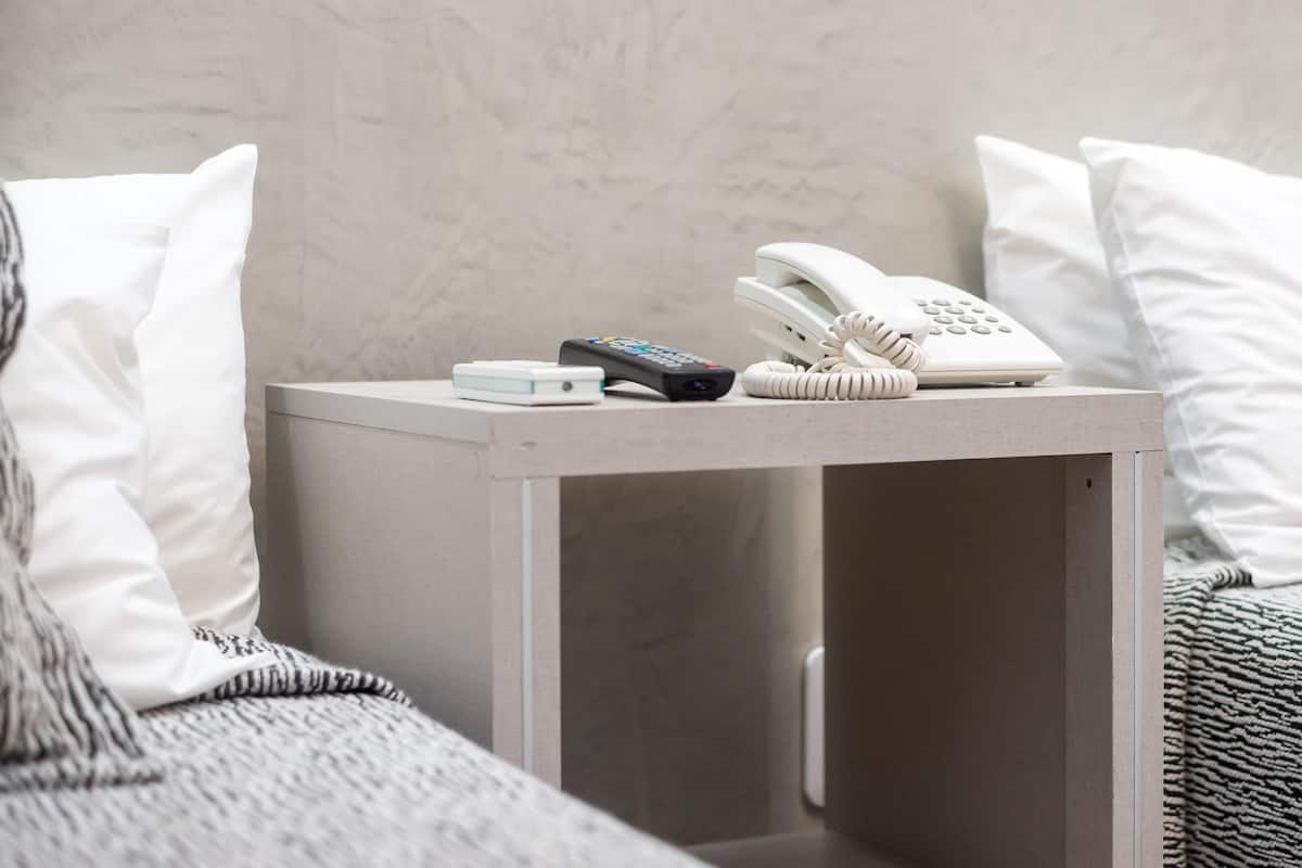 Cofre no quarto, secretária, Wi-fi grátis, roupa de cama fornecida