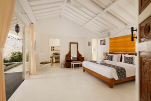 Three-Bedroom Villa | Roupas de cama premium, frigobar, cofres nos quartos