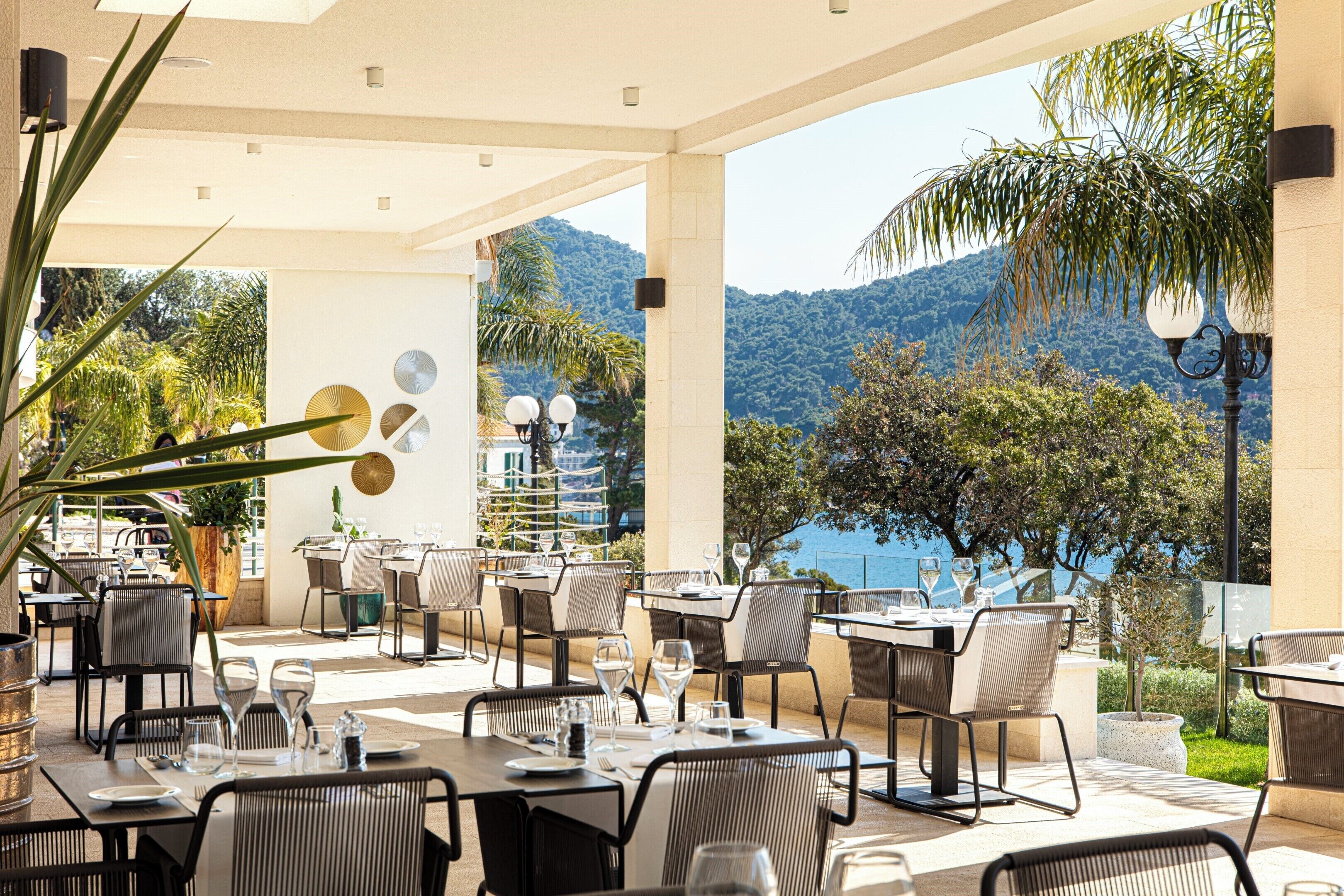 2 restaurantes, cozinha mediterrânica 