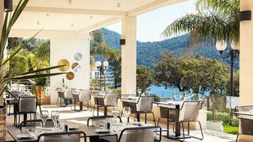 2 restaurantes, cozinha mediterrânica