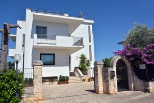 Fachada da propriedade