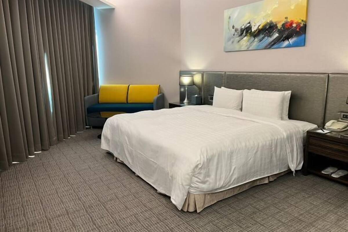 1 quarto, roupa de alta qualidade, edredões de penas, minibar