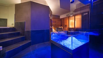 Banheira de hidromassagem, 1 sala de tratamento, massagens