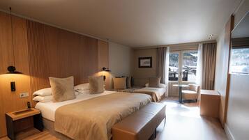 Family Grand Deluxe | Roupa de alta qualidade, minibar, cofre no quarto