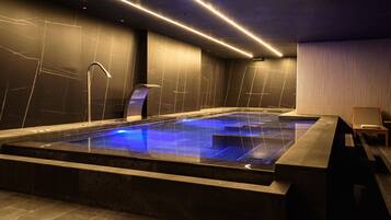 Piscina interior