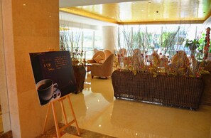 Área de estar no saguão