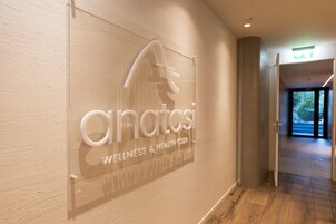 Sala(s) para tratamentos a casais, tratamentos corporais, aromaterapia 