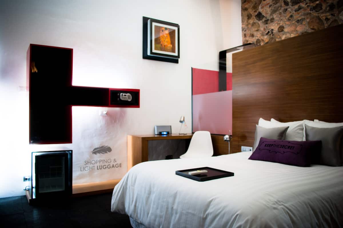 Quarto júnior | 1 quarto, roupas de cama premium, edredons de pluma, frigobar