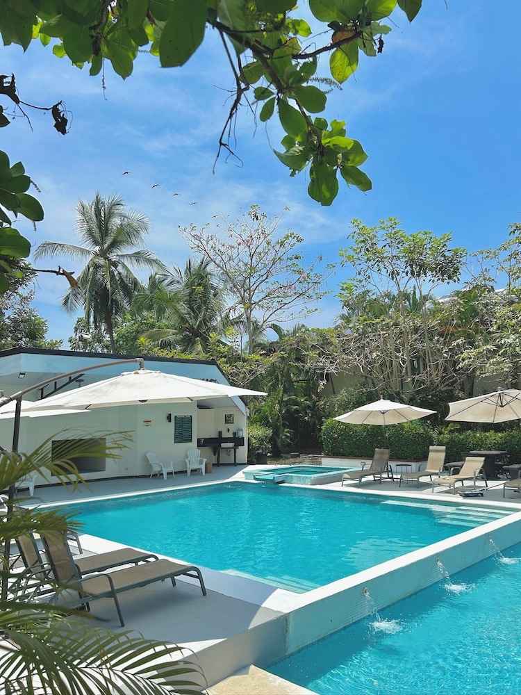 Cocomar Beachfront Hotel And Island Resort - San José Province