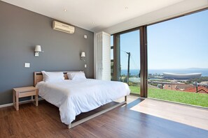 Vila, 1 cama King, vista para o mar, de frente para o mar | Cofres nos quartos, Wi-Fi de cortesia, roupa de cama