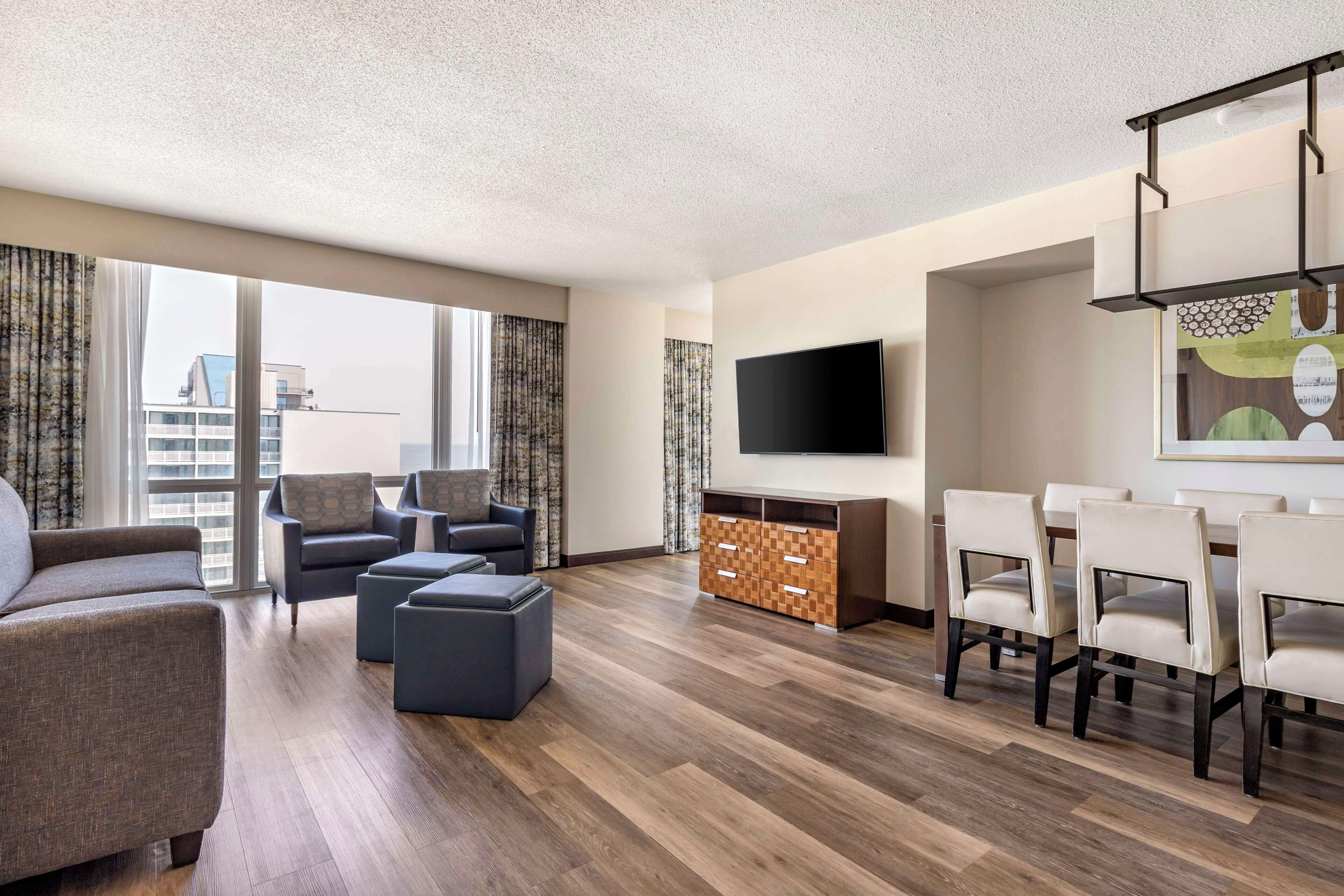 Hilton Vacation Club Oceanaire Virginia Beach, Virginia Beach: Reviews ...