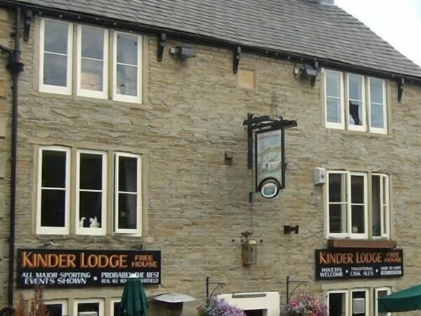 The Kinder Lodge - Cheshire