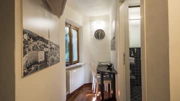 Estúdio luxo, 1 quarto | Comodidades do quarto
