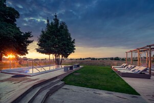 Sala(s) para tratamentos a casais, sauna, banheira de hidromassagem 