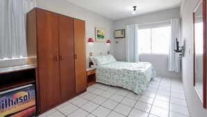 Quarto standard | Frigobar, cofres nos quartos, Wi-Fi de cortesia, roupa de cama
