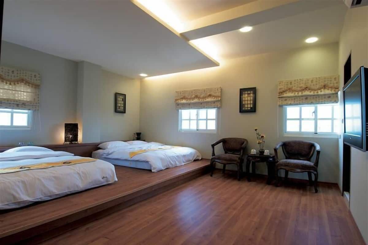 Quarto Quádruplo Standard, 2 camas de casal | Lençóis italianos Frette, roupa de alta qualidade