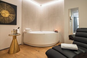 Monolocale Deluxe con ingresso privato | Cofres nos quartos, cortinas blackout, quartos à prova de som