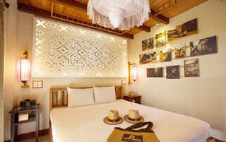 Quarto Familiar, varanda | Minibar, cofre no quarto, secretária, quartos insonorizados