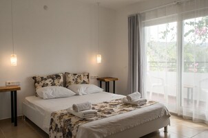 Quarto Duplo ou Twin Standard | Secretária, quartos insonorizados, Wi-fi grátis 