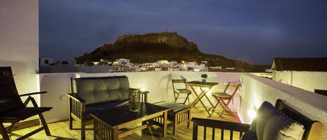 Café da manhã (EUR 9 por pessoa)