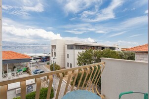 Quarto triplo conforto, vista para o mar | Vista da sacada
