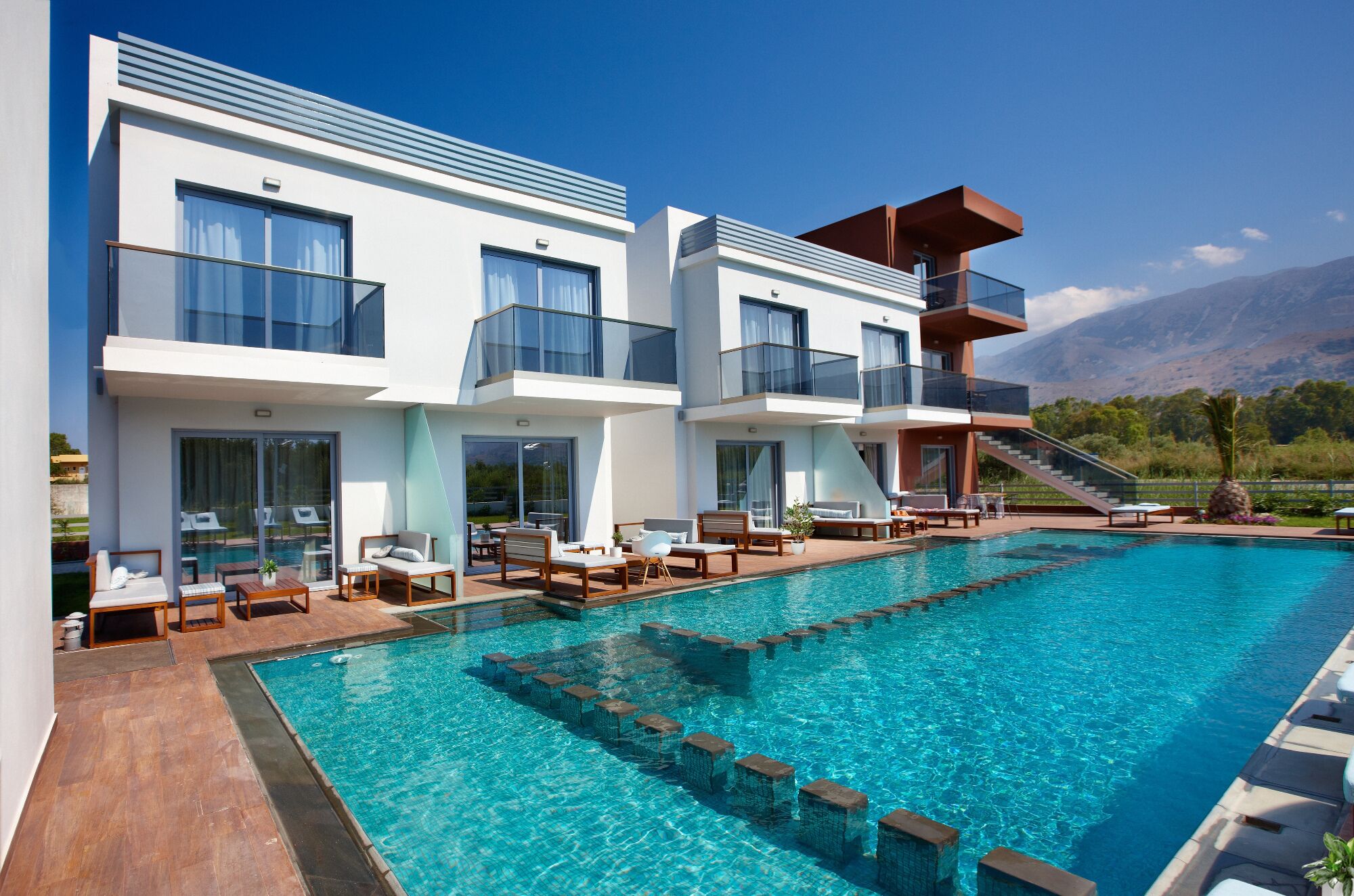Villa with Sharing Pool | Cofre no quarto, cortinas/cortinados opacos, quartos insonorizados 