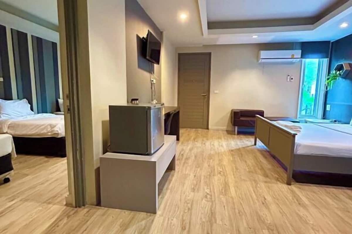 Secretária, Wi-fi grátis, roupa de cama fornecida 