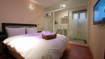 Quarto Duplo Standard | Secretária