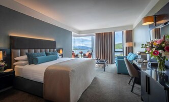 Escrivaninha, ferros/tábuas de passar roupa, Wi-Fi de cortesia