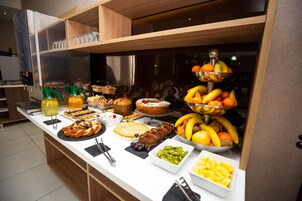 Buffet de pequeno-almoço