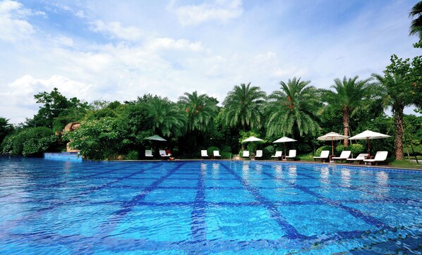 Piscina interna, piscina externa