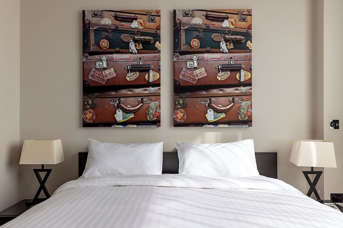 Cofre no quarto, quartos insonorizados, ferro/tábua de engomar