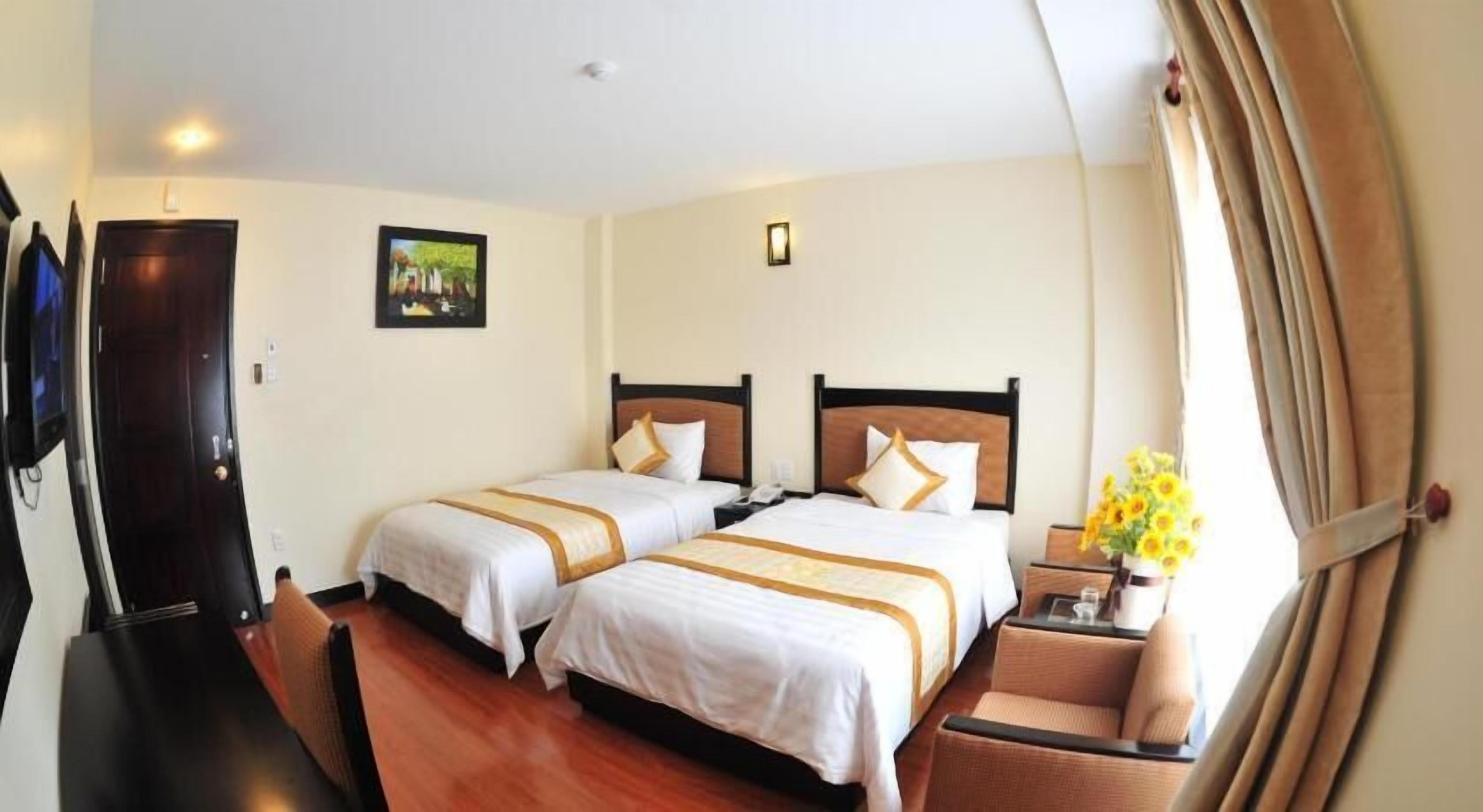 Minibar, cofre no quarto, Wi-fi grátis, roupa de cama fornecida 