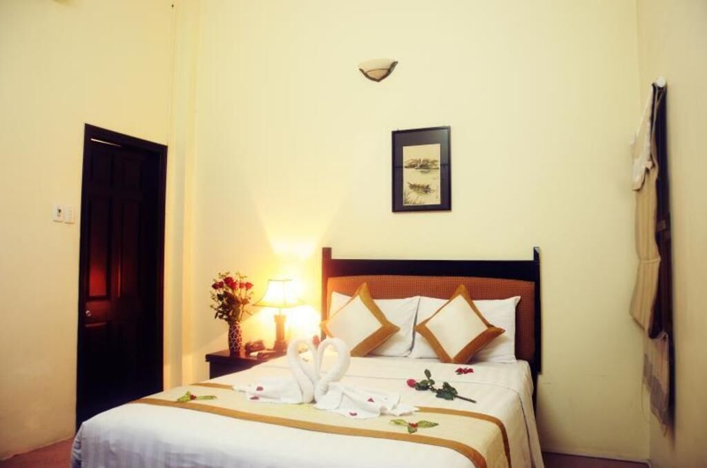 Minibar, cofre no quarto, Wi-fi grátis, roupa de cama fornecida 