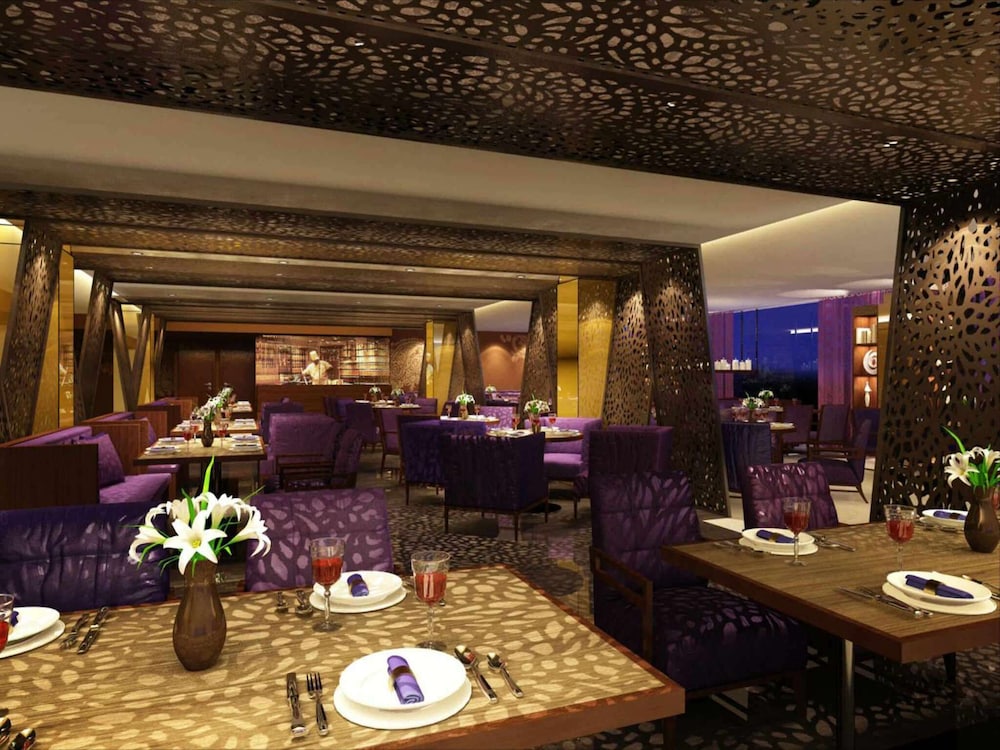 Davanam Sarovar Portico Suites Bengaluru - Bengaluru