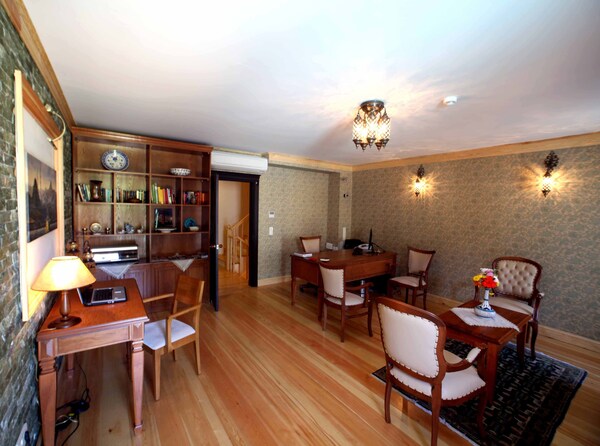Lalinn Hotel - Sultangazi