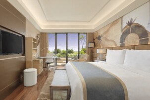 Quarto superior, 1 cama King, sacada, vista para o parque (Club Room with Balcony) | 1 quarto, edredons de pluma, frigobar, cofres nos quartos