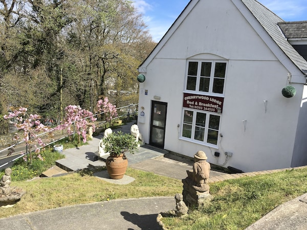 Cherrywood Lodge - Looe