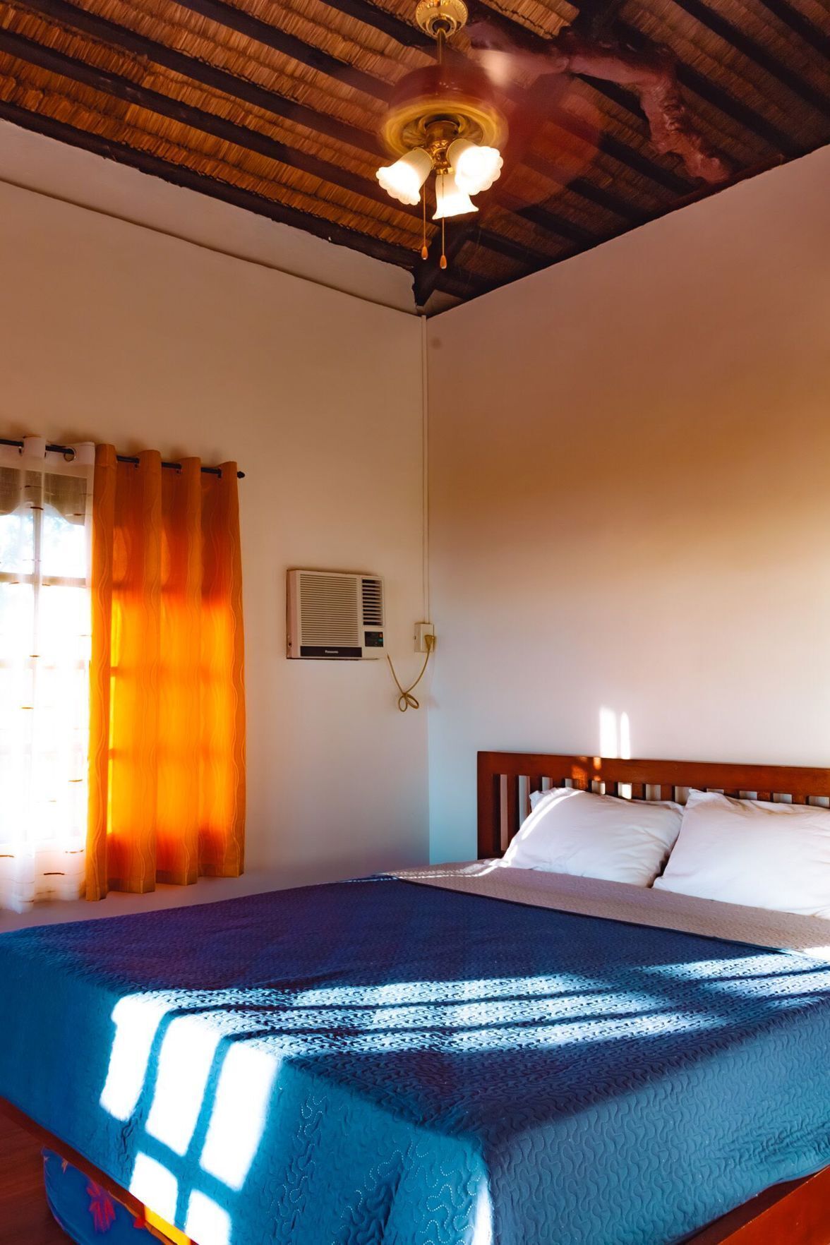 Wi-Fi de cortesia, roupa de cama