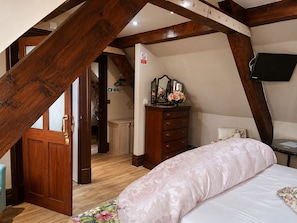 Quarto Duplo de Luxo, banheira de hidromassagem grande