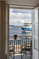 Quarto standard, sacada, vista para a cidade | Vista da propriedade