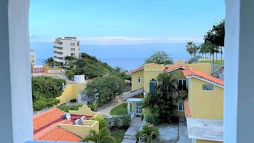 Apartamento Standard, 3 quartos, vista para o jardim | Terraço/pátio interior