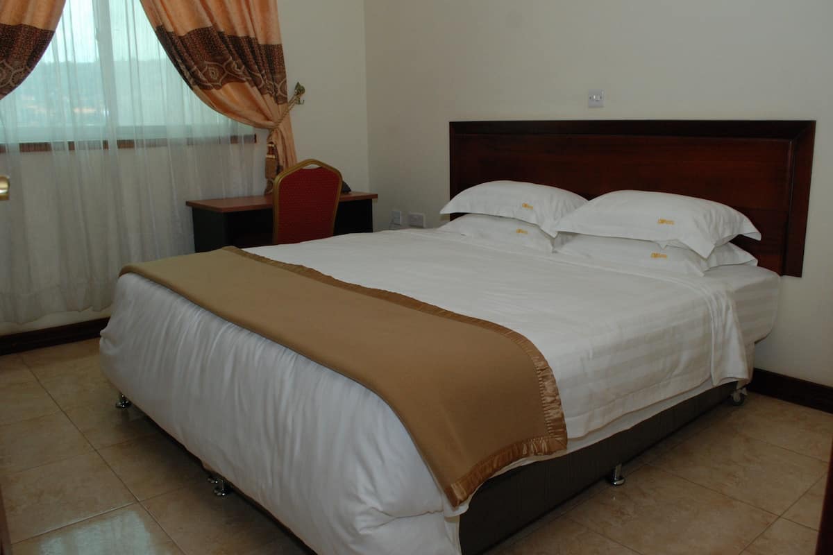 Quarto casal luxo | Roupas de cama premium, edredons de pluma, camas com colchões pillow-top