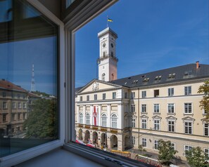 Suite with view | Vista do quarto