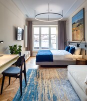 Quarto Duplo Deluxe, vista para o pátio | 1 quarto, roupa de alta qualidade, edredões de penas 