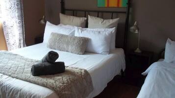 Quarto Duplo (H) | Ferro/tábua de engomar, Wi-fi grátis, roupa de cama fornecida